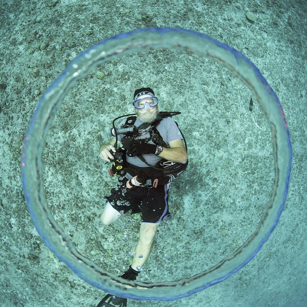 Bubble Rings Unleashed: A Dive into Underwater Artistry